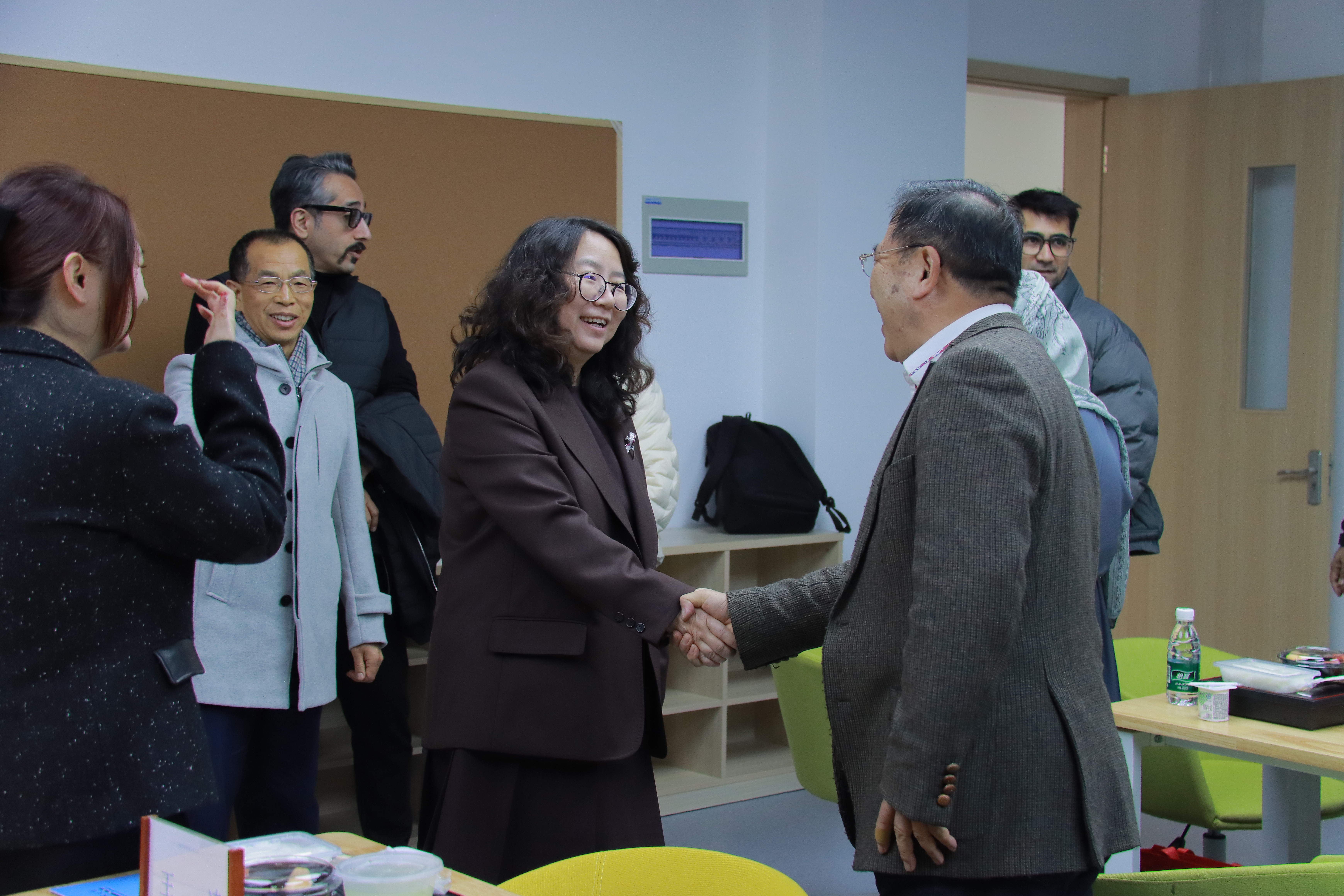 我校举行教师新年餐叙会